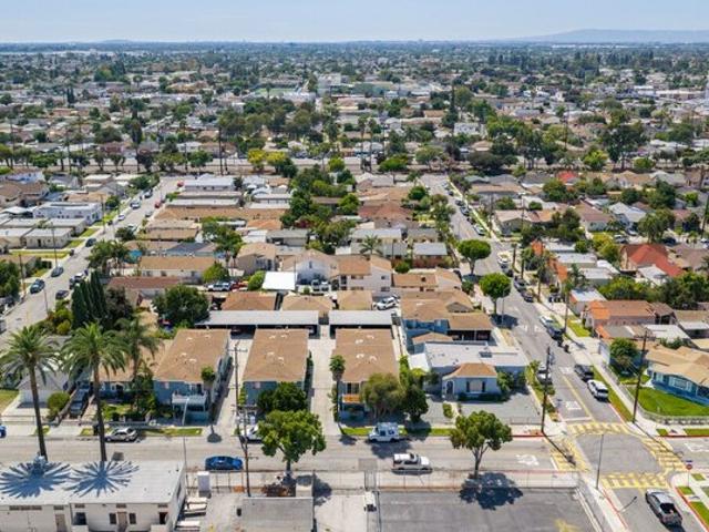 3700 E 61st St, Huntington Park, CA 90255