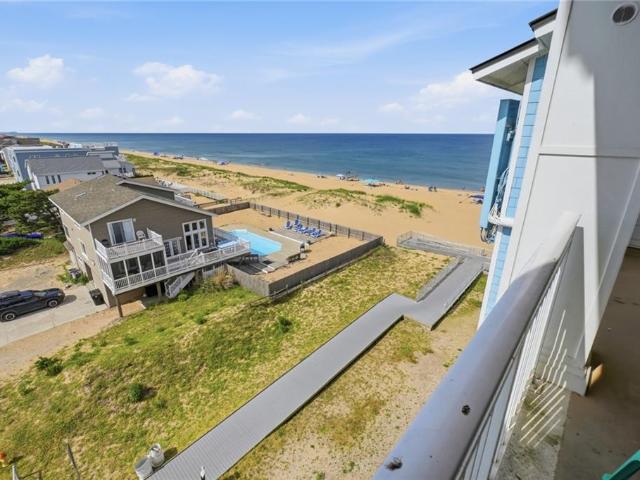 3700 Sandpiper RD # 409