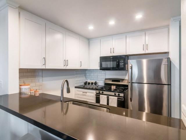 3700 Sepulveda Apartments 2 Bedroom Apartment for Rent at 3700 S Sepulveda Blvd, Los Angeles, CA 90034 Palms