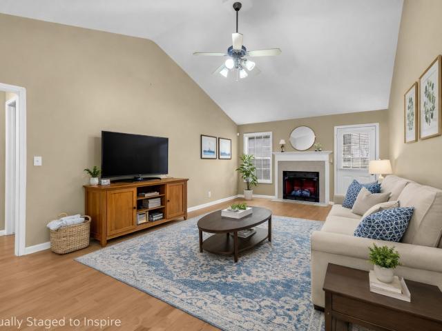 3700 Wheatfield Ln