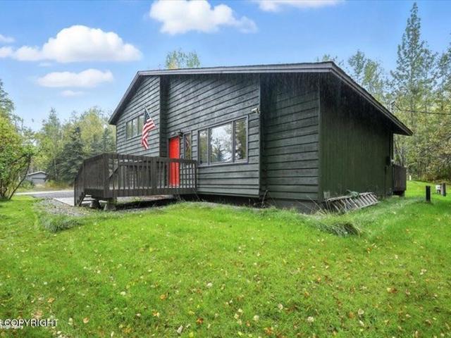 3701 N Gosling Dr, Wasilla, AK 99654