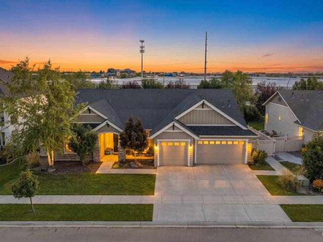 3701 N. Pampas Ave