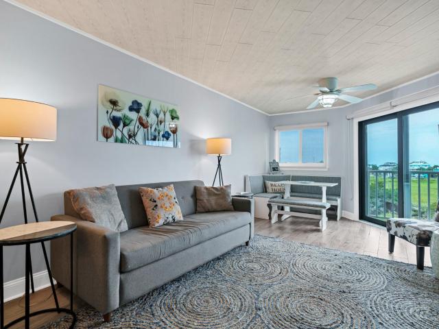 3701 Docksite Road 204