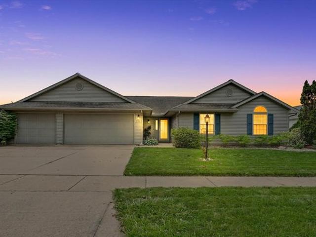 3701 Englewood Dr, Champaign, IL 61822