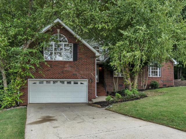 3701 Henricks Hill Dr