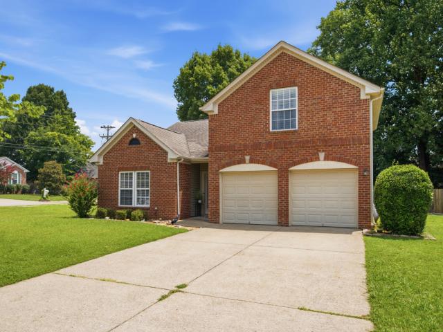 3701 Ivanora Dr