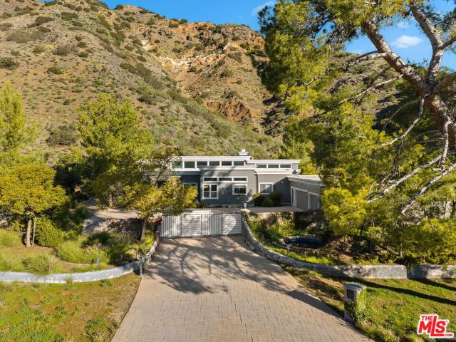 3701 Kanan Rd, Agoura Hills, CA 91301 | MLS #26830 | Compass