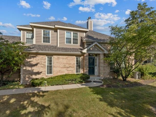 3701 King Charles Ln, Saint Charles, IL 60174