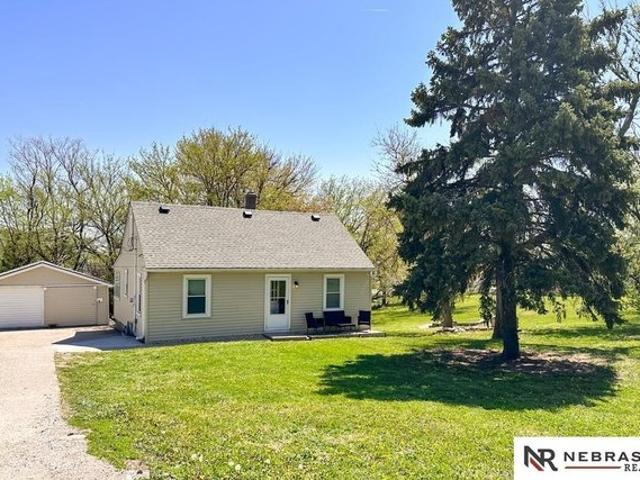 3701 S 67th St, Omaha, NE 68106