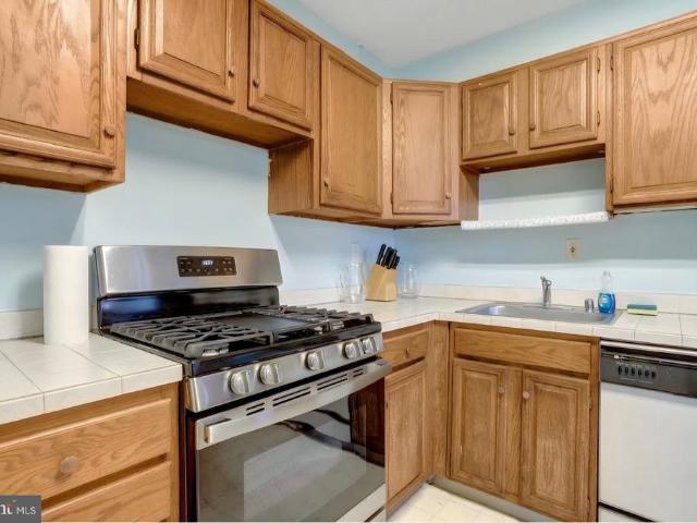 3701 S George Mason Drive # 411N