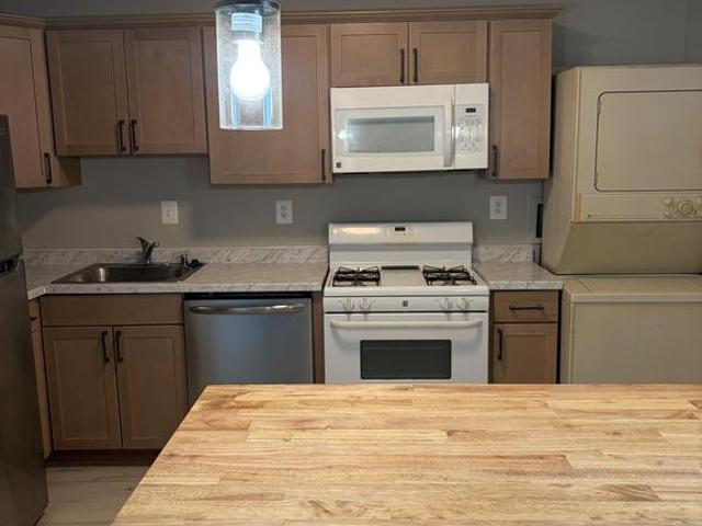 3701 S George Mason Drive # 808N