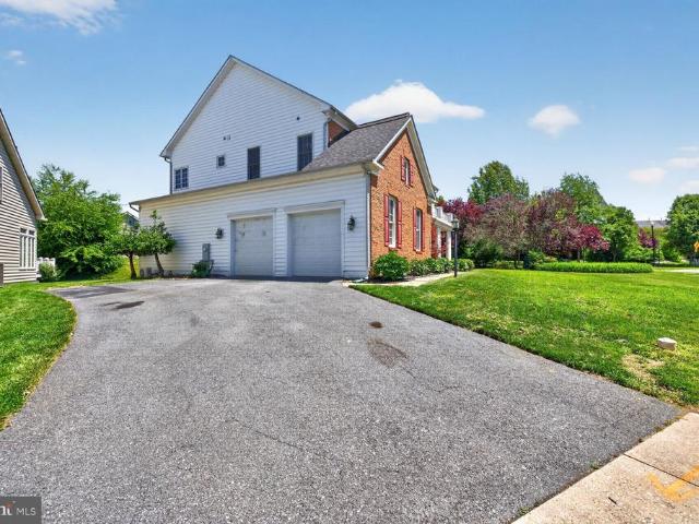 3701 Spicebush Way