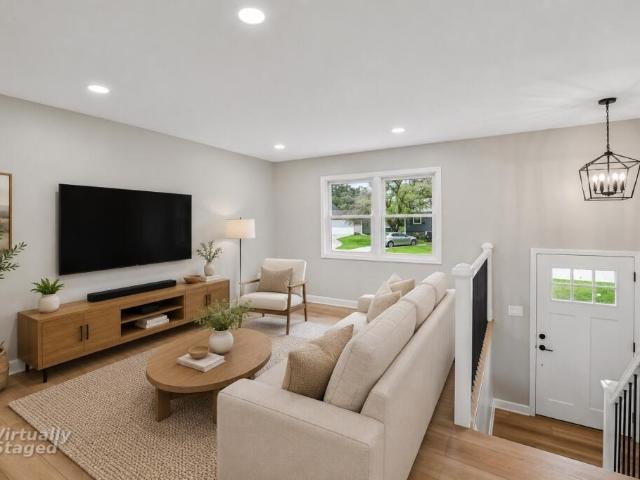 3701 W 79th Place