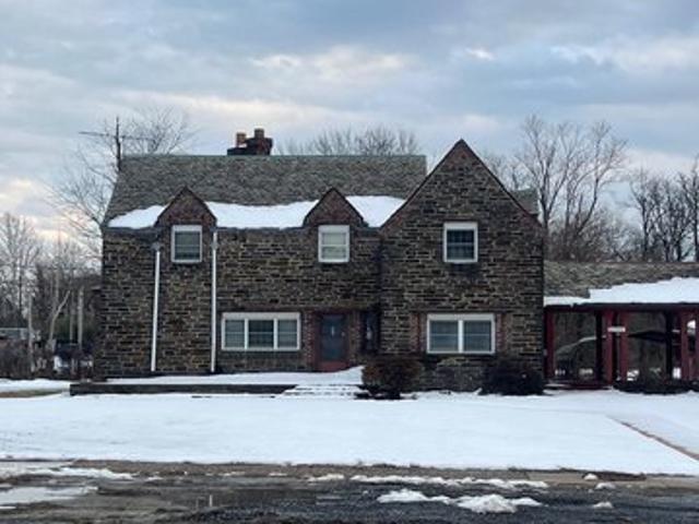 3701 W 9th St, Marcus Hook, PA 19061