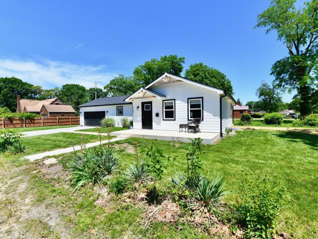 3702 N Euclid Avenue
