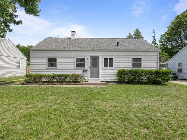 3702 Addison St, South Bend, IN 46614