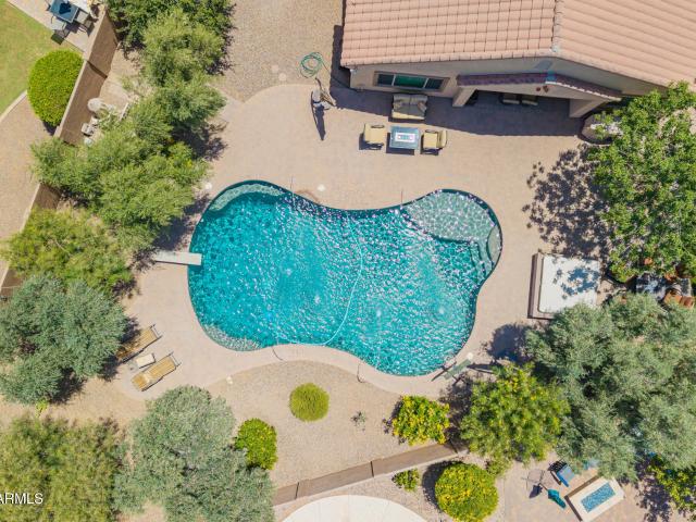3702 e san carlos place