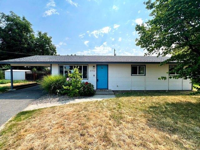 3702 Parkway Ln, Yakima, WA 98902