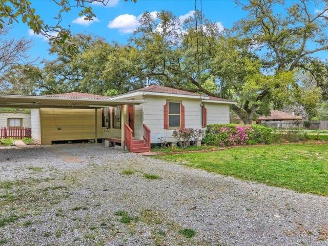 3702 Travis Drive