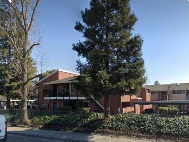 3702 W Benjamin Holt Dr #19, Stockton, CA 95219
