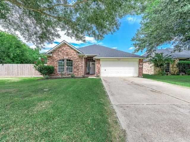 3703 Nichols Ave, Dickinson, TX 77539