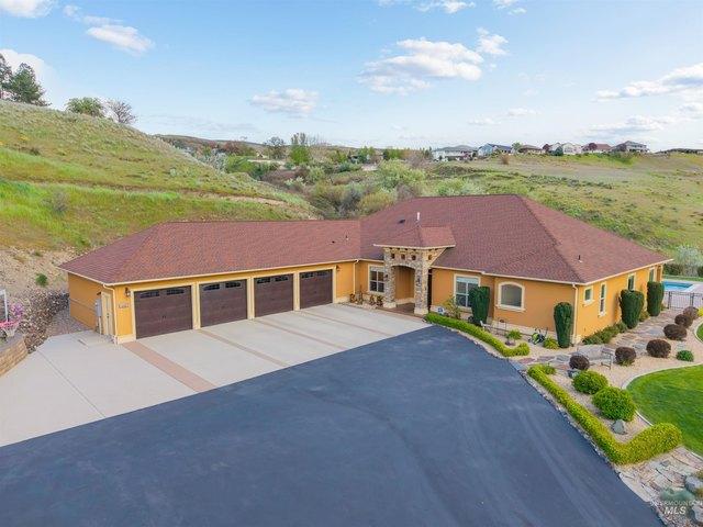 3703 Rio Vista Dr, Lewiston, ID 83501