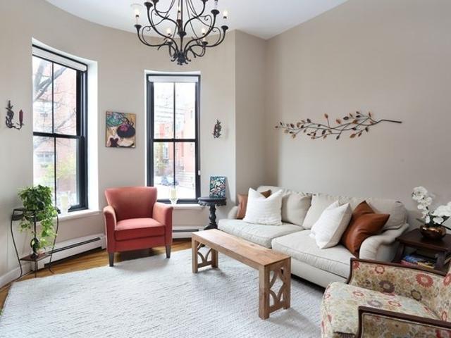 370 Columbus Ave Apt B, Boston, MA 02116