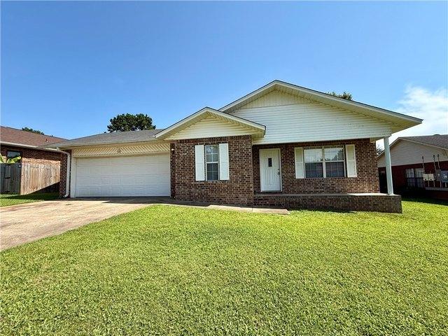370 Cedar Creek Dr, Dover, AR 72837