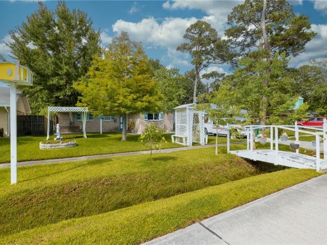 370 Cumberland Dr, Slidell, LA 70458 | MLS #2506 | Compass