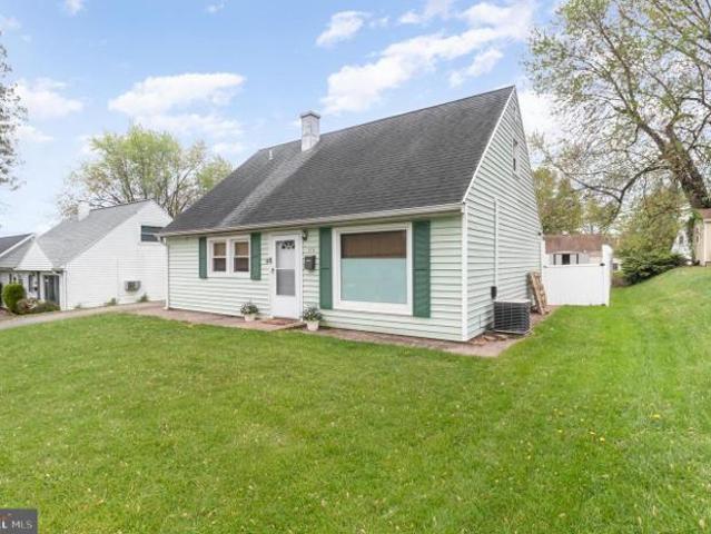 370 Aspen St, Middletown, PA 17057