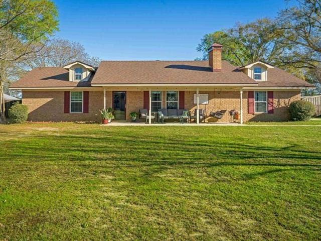 370 B and B Ln, Hallsville, TX 75650