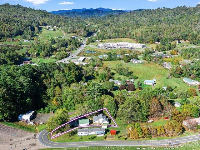 370 Bear Creek Church Rd, Bakersville, NC 28705