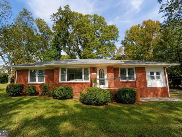 370 Georgia Ave, Fayetteville, GA 30214