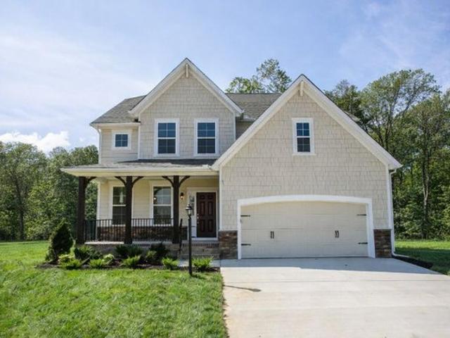370 Glade Dr, Aberdeen, NC 28315