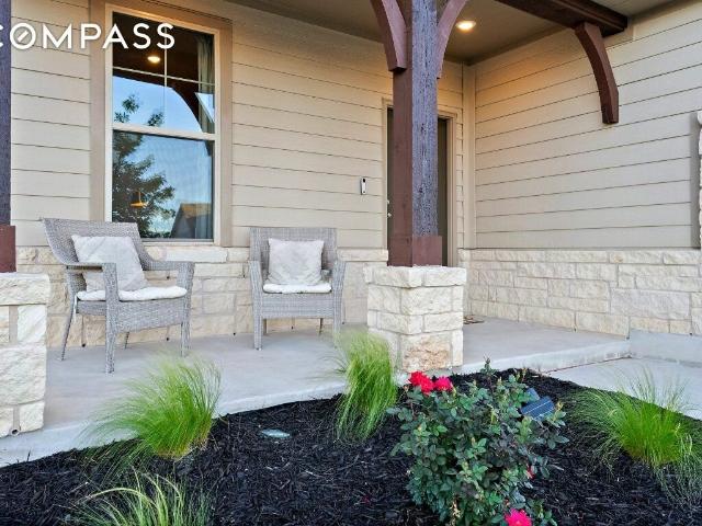 370 Grace Lilly Dr, Buda, TX