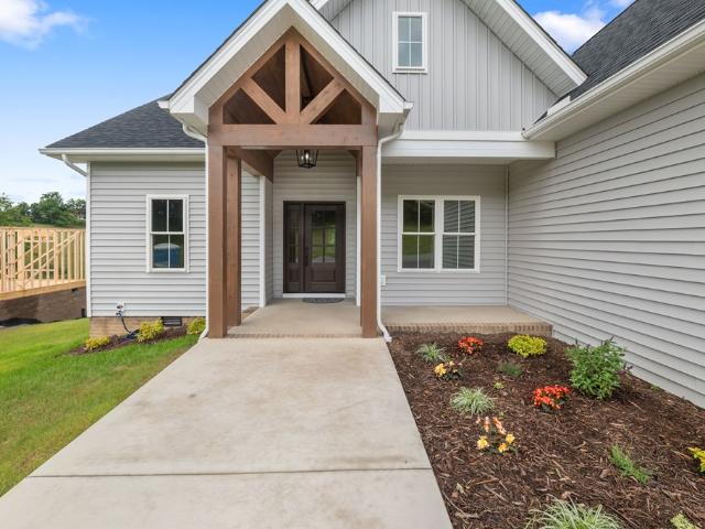 370 Fairfield Lane