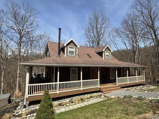 370 Hemlock Court