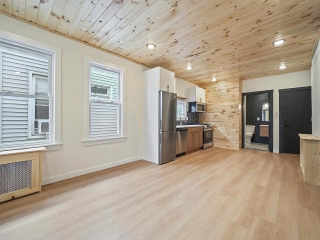 370 Liberty Ave # 2F