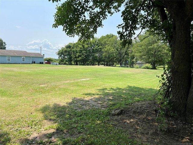 370 N Downing Ave, Dewey, OK 74029