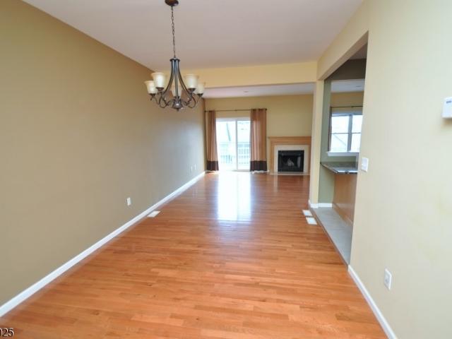 370 Summerhill Dr