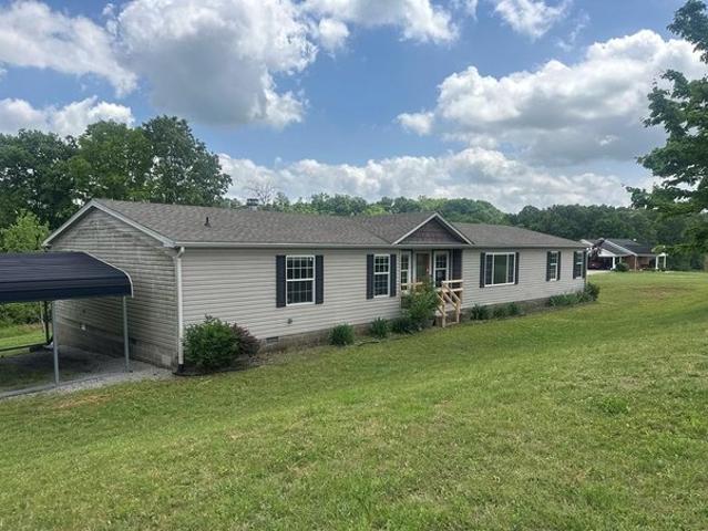 370 Robinson Ln, Greenville, KY 42345