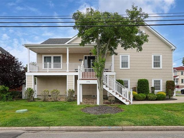 370 Rider Ave, Patchogue, NY 11772
