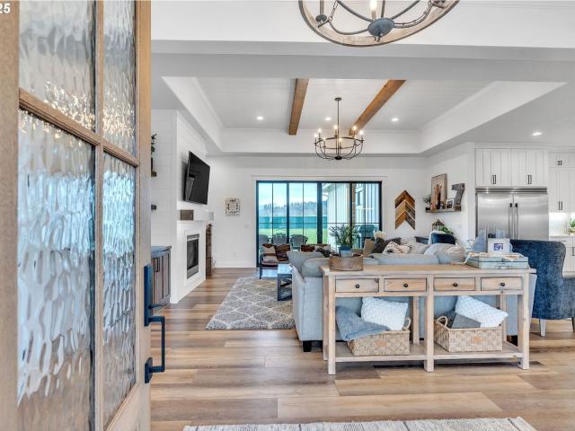 370 tulip ln, woodland, us, wa