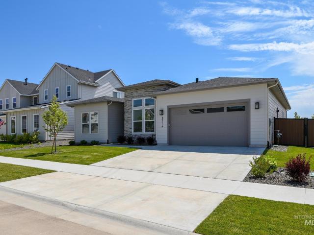 3714 N San Carlos Way