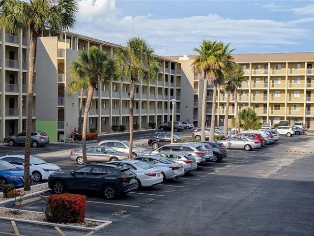 3714 Lake Bayshore Dr Unit K418, Bradenton, FL 34205
