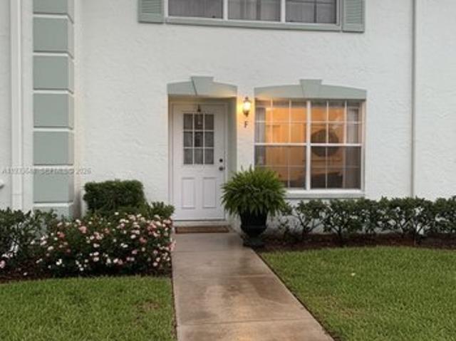 3714 Savoy Ln Apt F, West Palm Beach, FL 33417