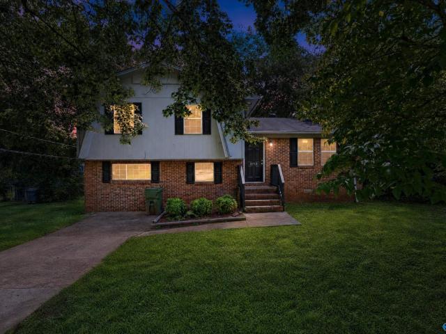 3715 Oakdale Court NW