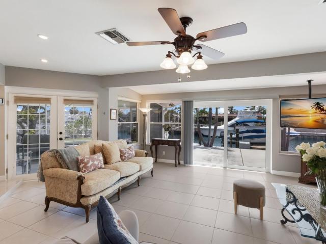 3715 Bamboo Ter, Bradenton, FL