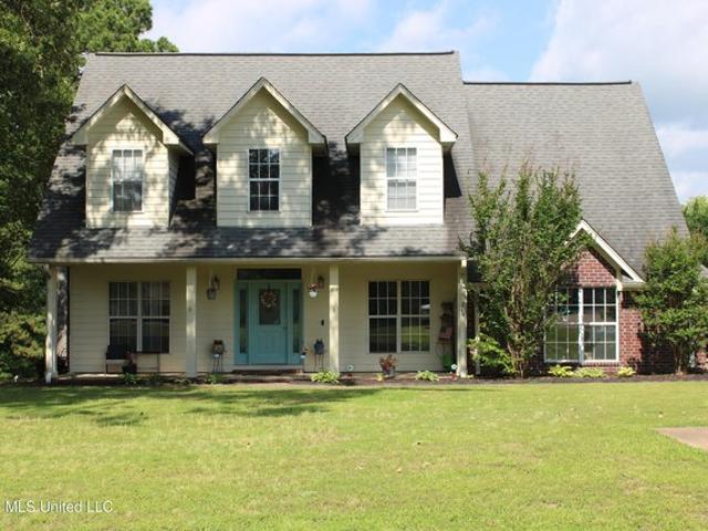 3715 Cypress Plantation Dr, Olive Branch, MS 38654