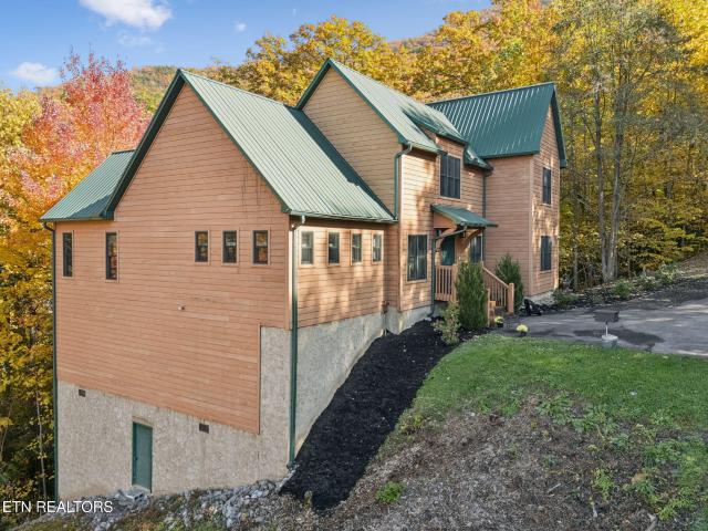 3715 Cinnamon Way
